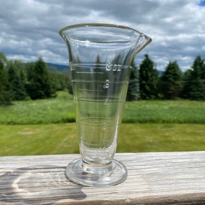 Antique Apothecary 8 Oz Measuring Glass - 1/2 Pint Clear Glass Pharmacy ...