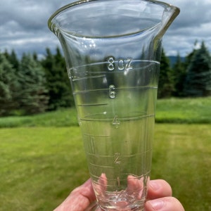Antique Apothecary 8 Oz Measuring Glass - 1/2 Pint Clear Glass Pharmacy ...