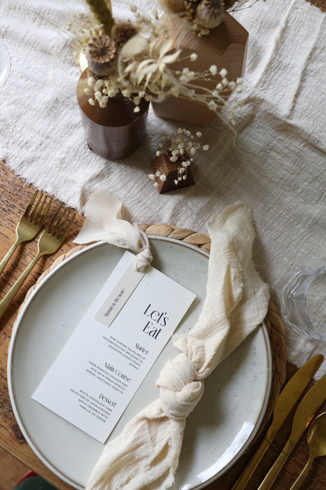 Personalised Printed Menu With Guest Names for Wedding | Modern, Luxury ...