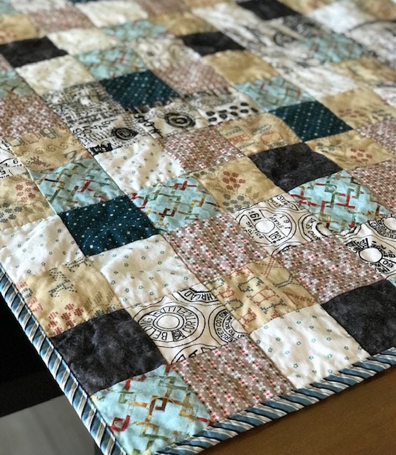 Lap Quilt, Contemporary Design, Seth Apter Fabric, Handmade. 41 X 53 - Etsy