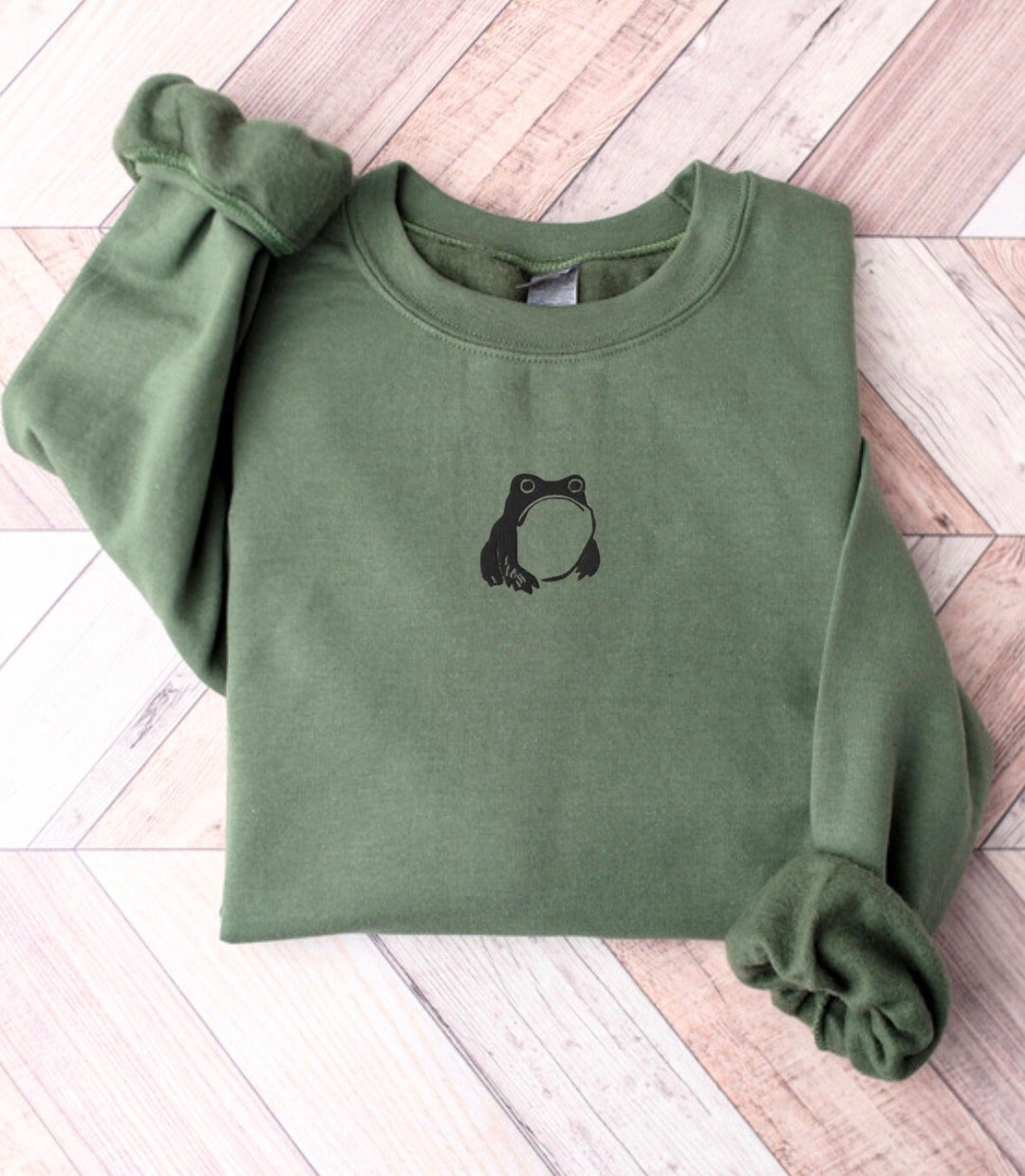 EMBROIDERED FROG Sweatshirt, Retro Frog Tshirt, Funny Frog Shirt ...