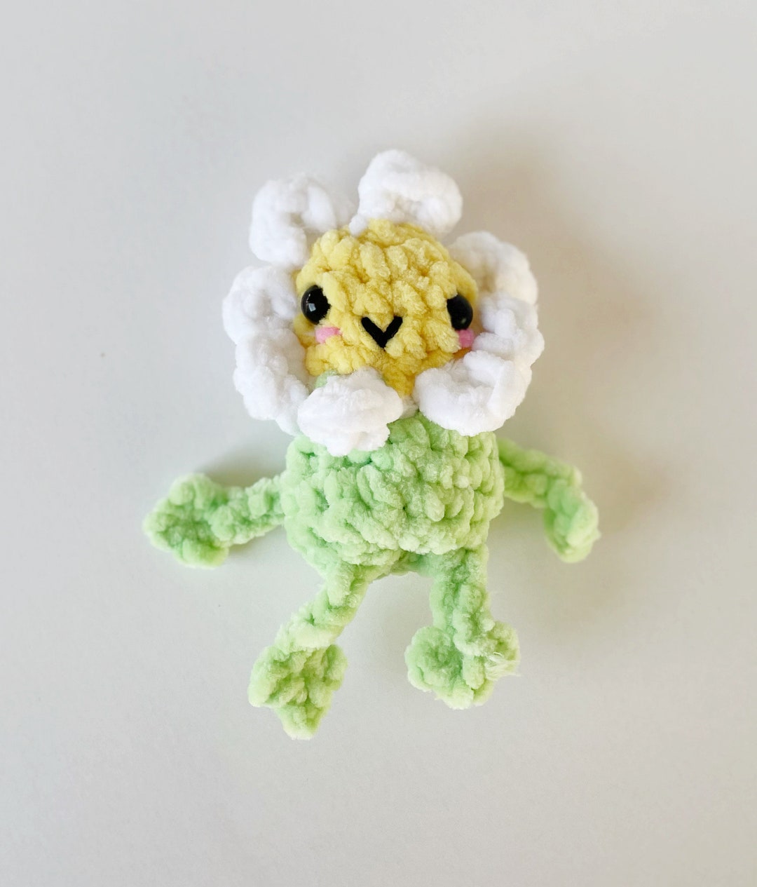 Crocheted White Daisy Flower Friend / Floral Stuffie / Amigurami Plush ...