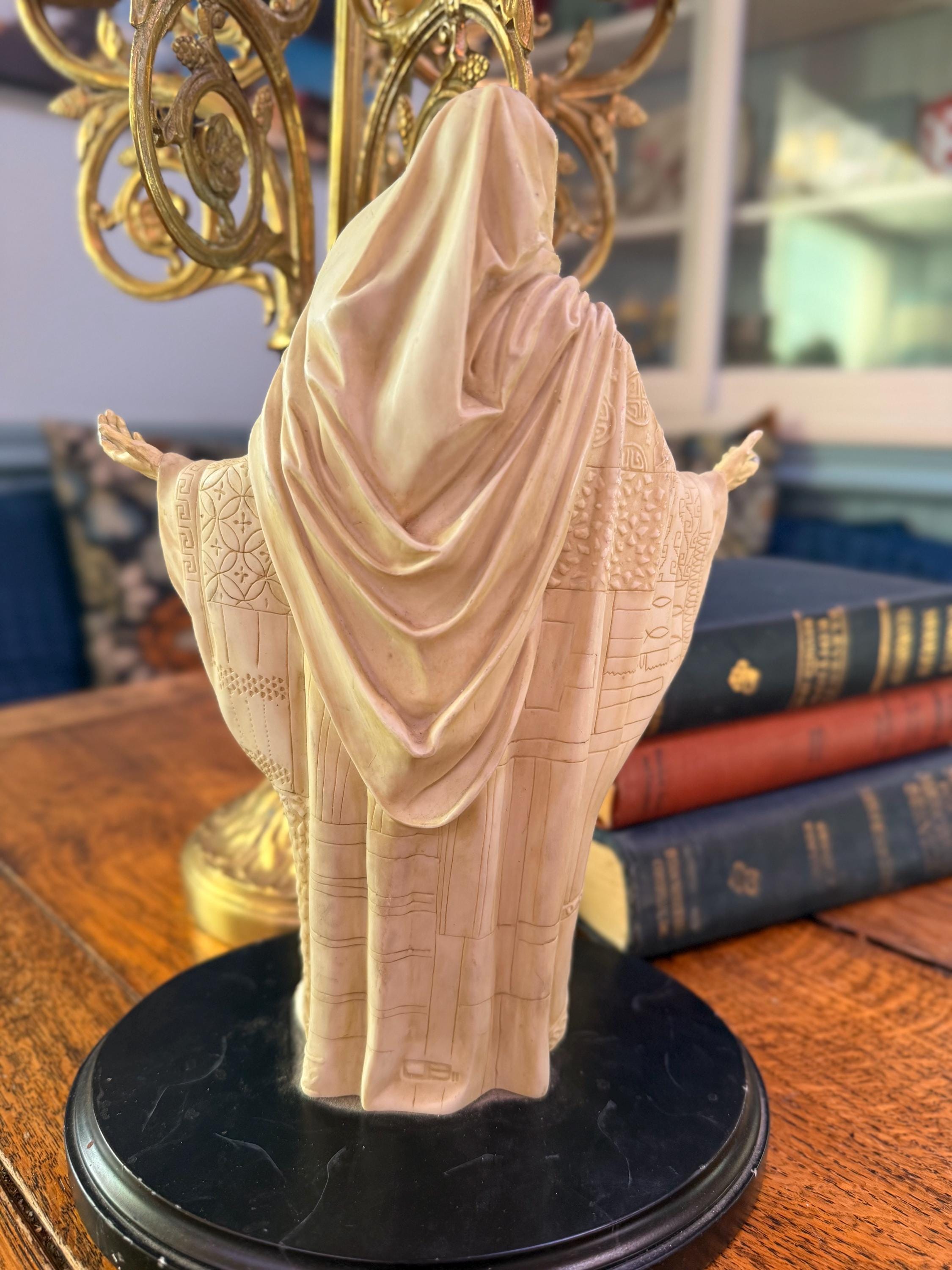 Jesus Christ Statue: Coat of Many Colors - Thomas Blackshear Master ...