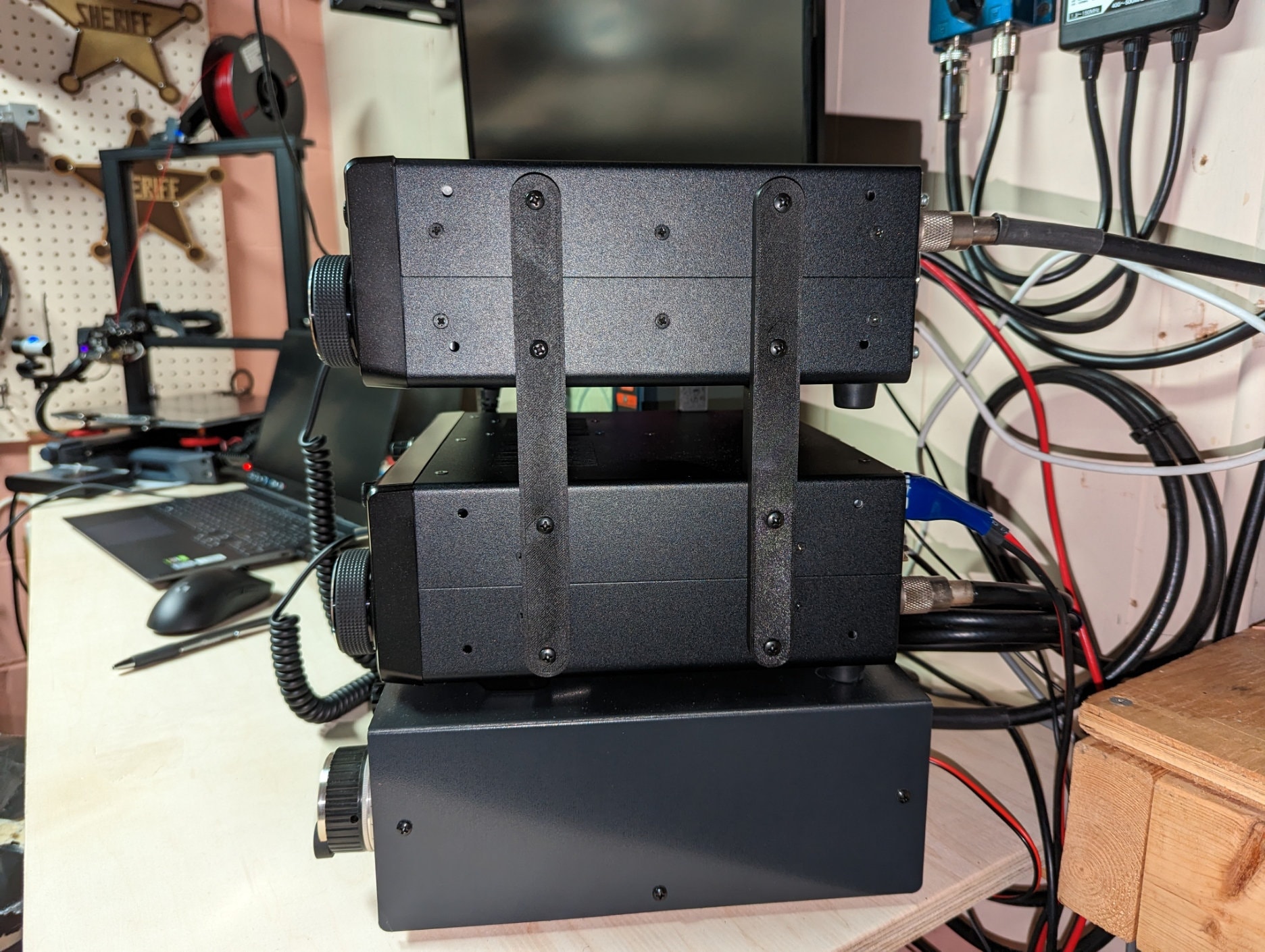 3D Printed Stacking Brackets for Icom IC-7300 and IC-9700 - Etsy