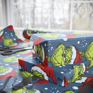 Mischievous Grinch Wrapping Paper, Cheeky Grinch in Santa Hat Giftwrap ...