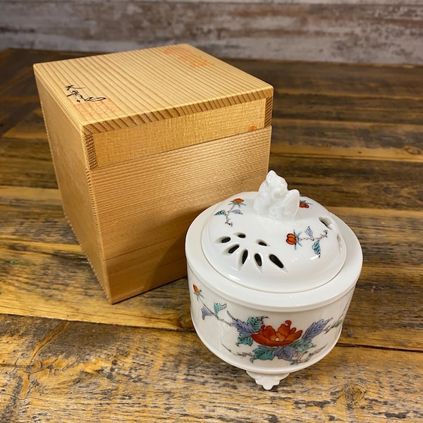 Nabeshima - Etsy