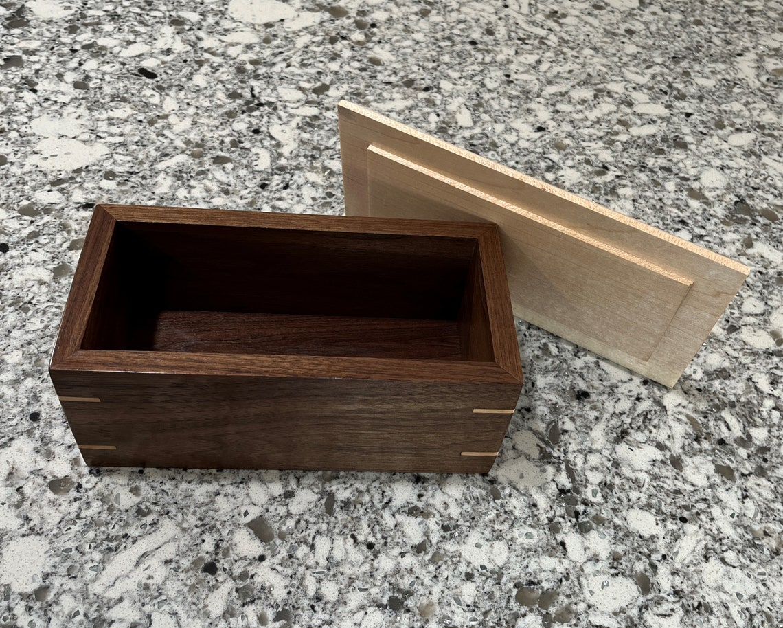 Hand-crafted Solid Walnut and Maple Keepsake Box - Etsy