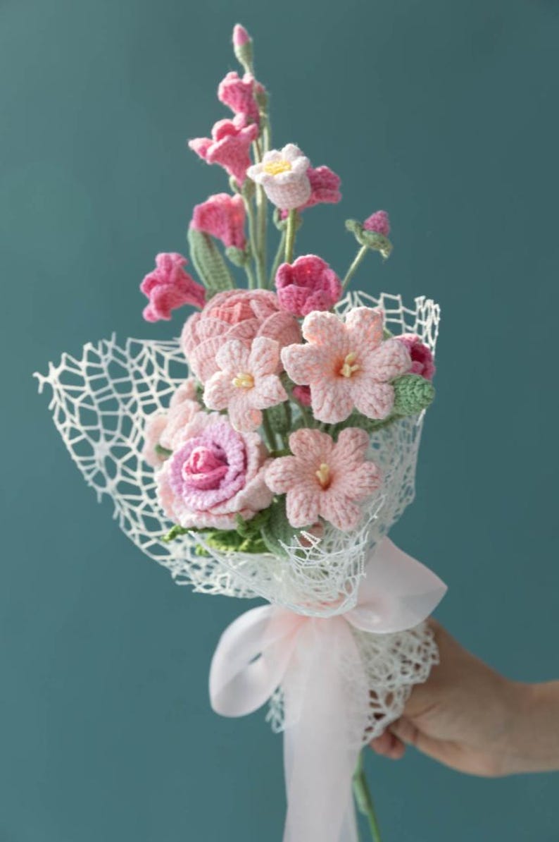 Roselle Rose Bouquet 1 Roselle Rose, 1 Princess Suki Rose, 1 Multi-head ...