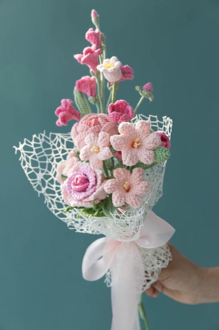 Roselle Rose Bouquet 1 Roselle Rose, 1 Princess Suki Rose, 1 Multi-head ...