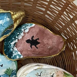 Oyster Shell Artwork of Sea Turtle Hatchling - Etsy