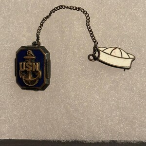 Set of 4 WWII Military Sweetheart Pins, USAAF 9th With Bow, USN Fouled ...