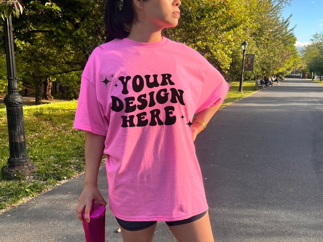 Gildan 5000 Azalea Mockup Oversized Shirt Mockup Model Mockup Trendy ...