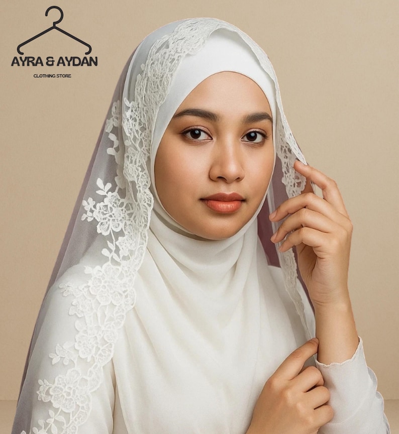 Elegant Lace Wedding Veil | off White Bridal Veil With French Lace ...