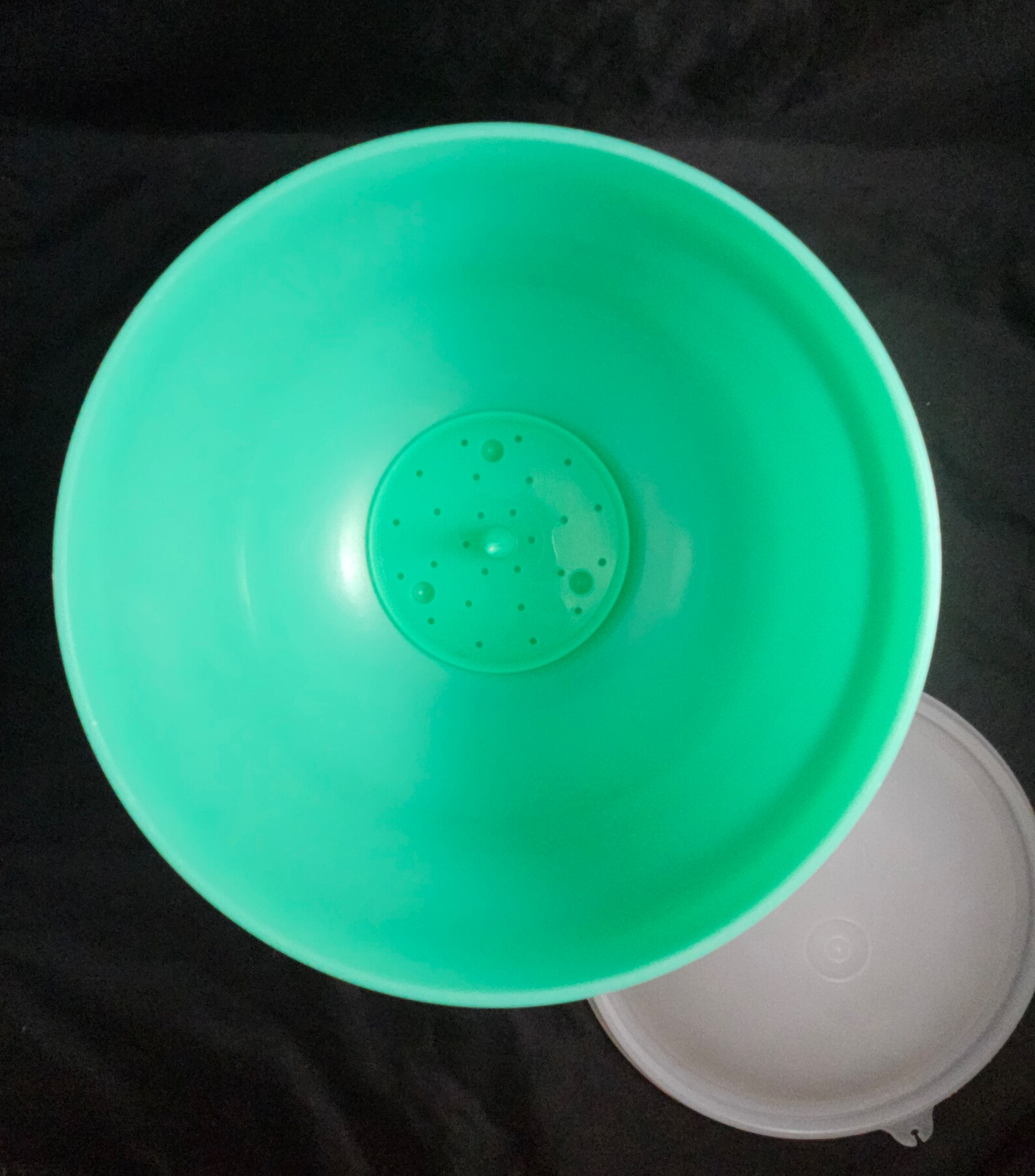 Jadeite Tupperware Lettuce Crisper Keeper 1424-3 With Domed Lid 1425-1 ...