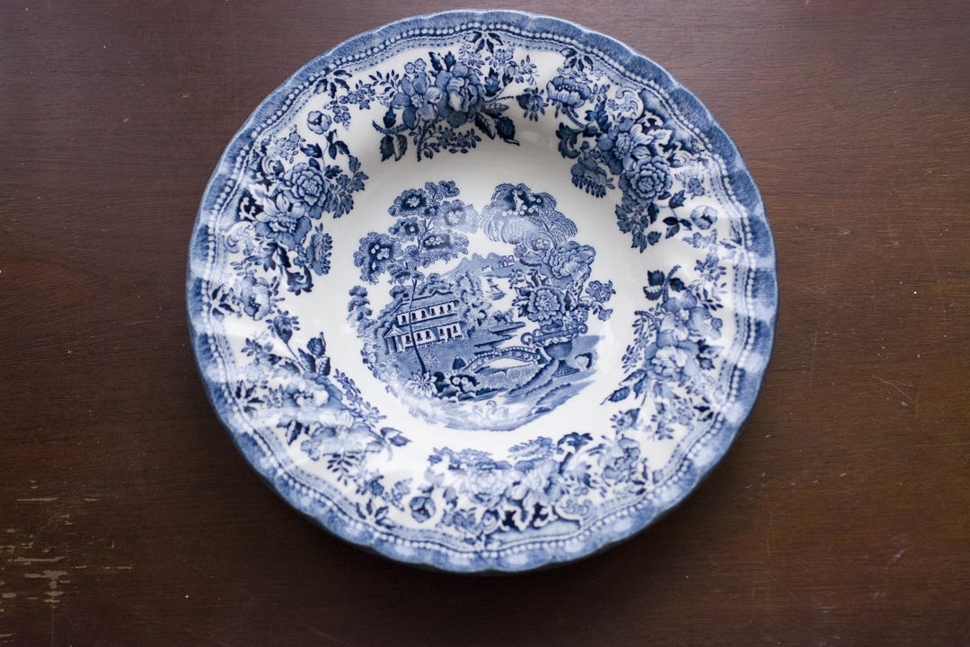 22 Cm (8 3/4"), Churchill Tonquin Pattern, Soup Bowl / Salad Plate ...