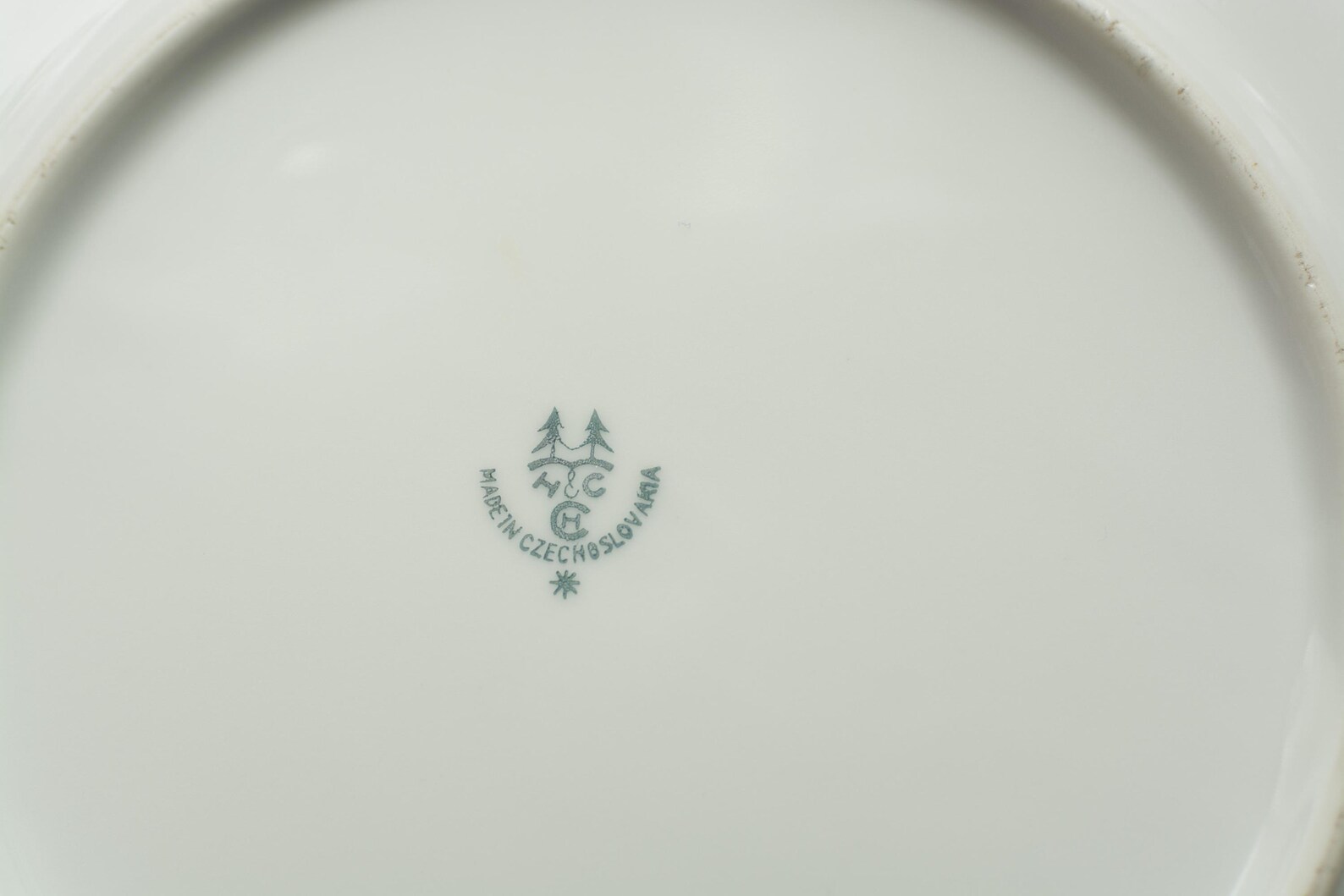 Antique/vintage Czechoslovakia Fruit Big Plate, Gold-rimmed White ...