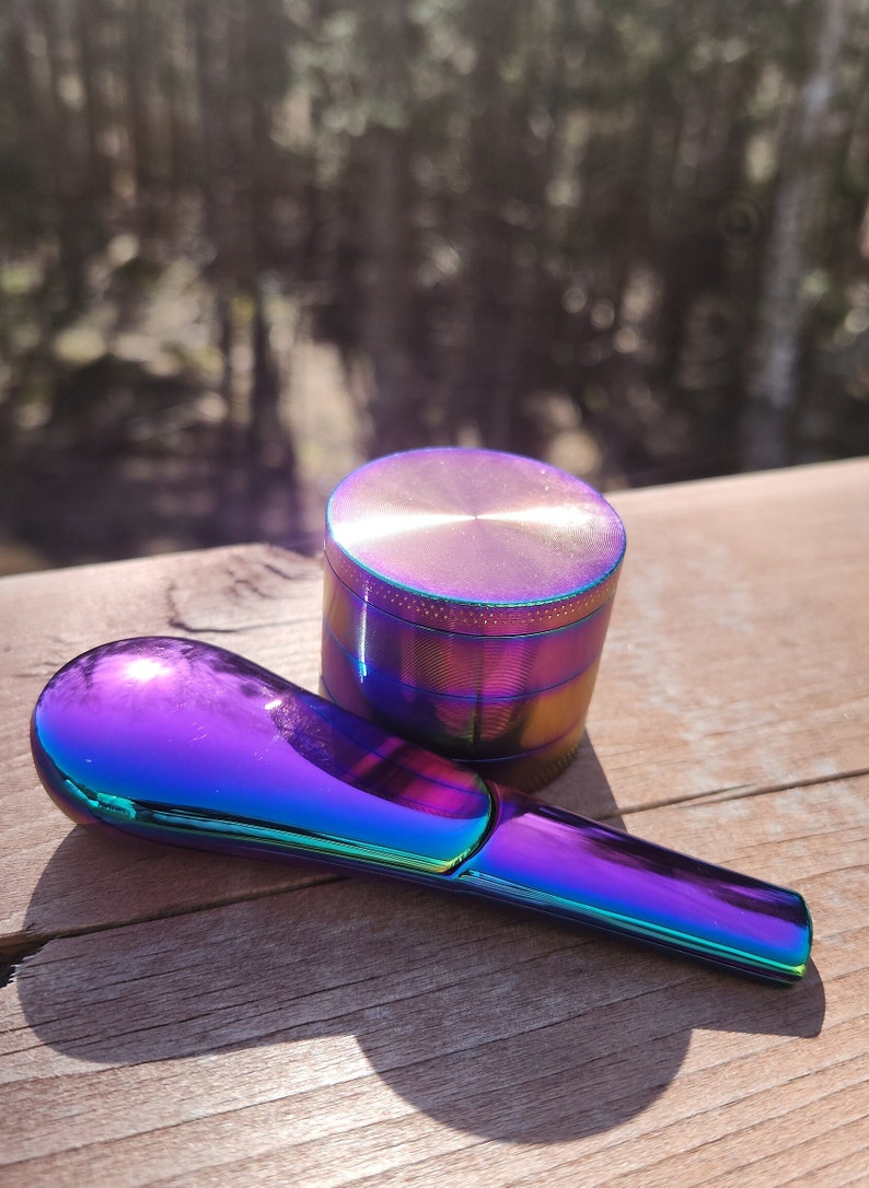 Cute Grinder and Pipe Girly Smoking Bowl and Herb Grinders Rainbow ...