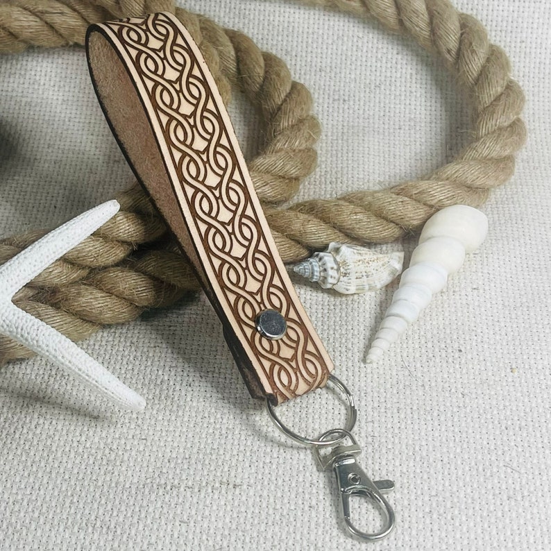 Engraved Geometric Pattern Keychain Keychains Strap Keychain Wristlet ...