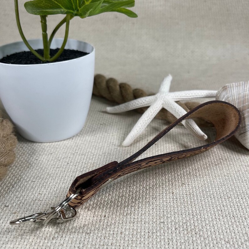 Engraved Tooled Leather Styled Floral Keychain Keychains Strap Keychain ...