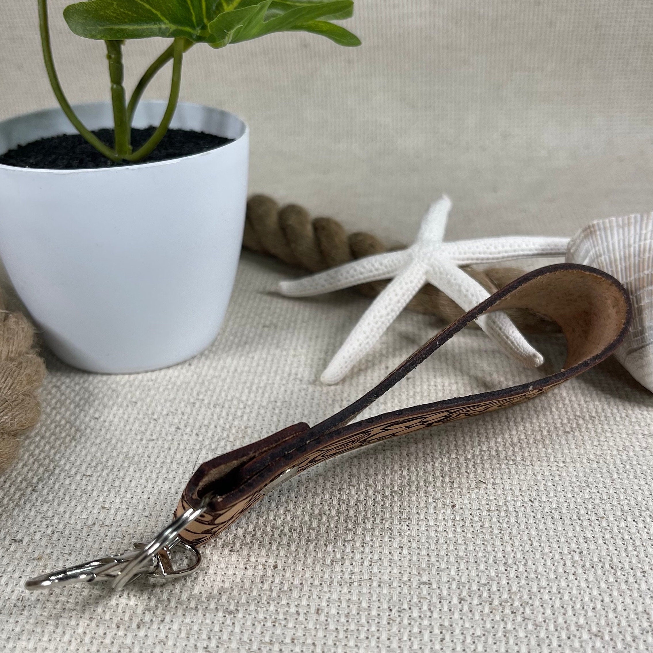 Engraved Tooled Leather Styled Floral Keychain | Keychains Strap ...