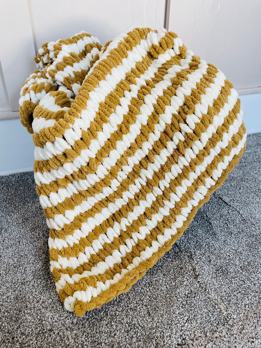 Bernat Alize Loop Yarn Blanket - Etsy