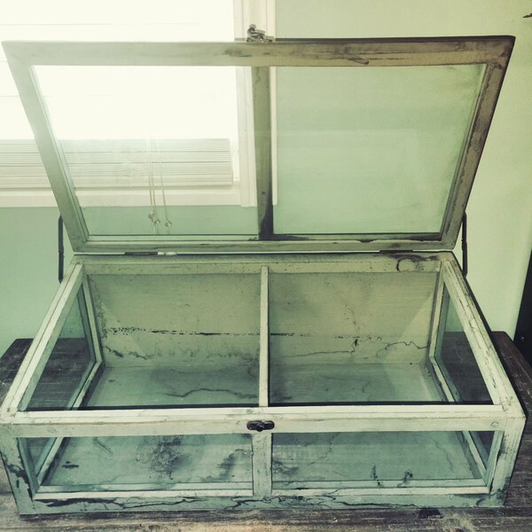 Jewelry Display Case - Etsy