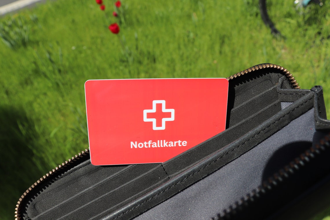 Emergency Card / Emergency ID - Personalized Plastic Card in Credit ...