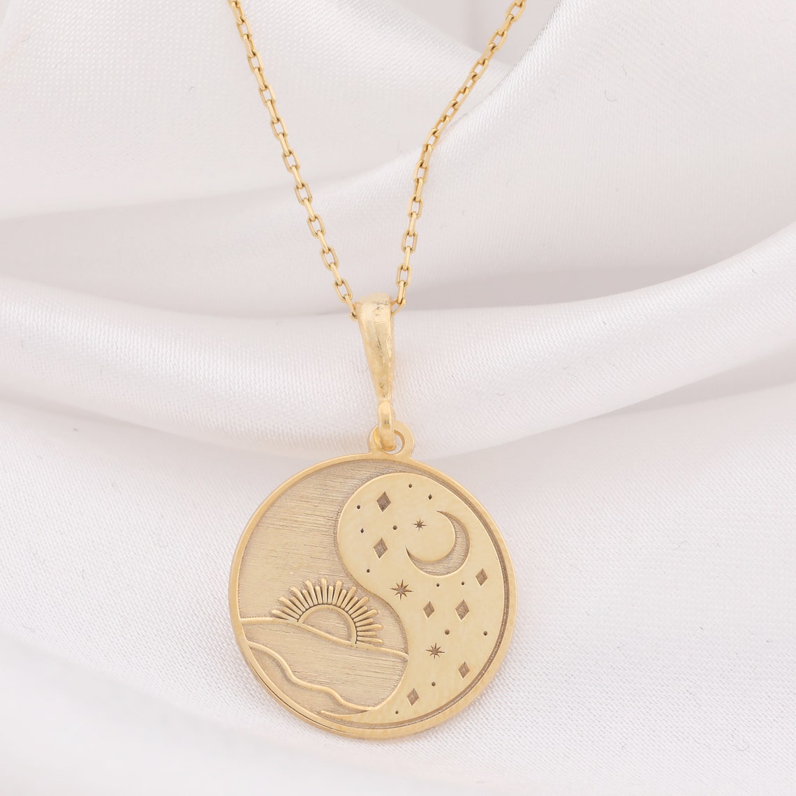 14K Solid Gold Sun and Moon Necklace Celestial Jewelery - Etsy