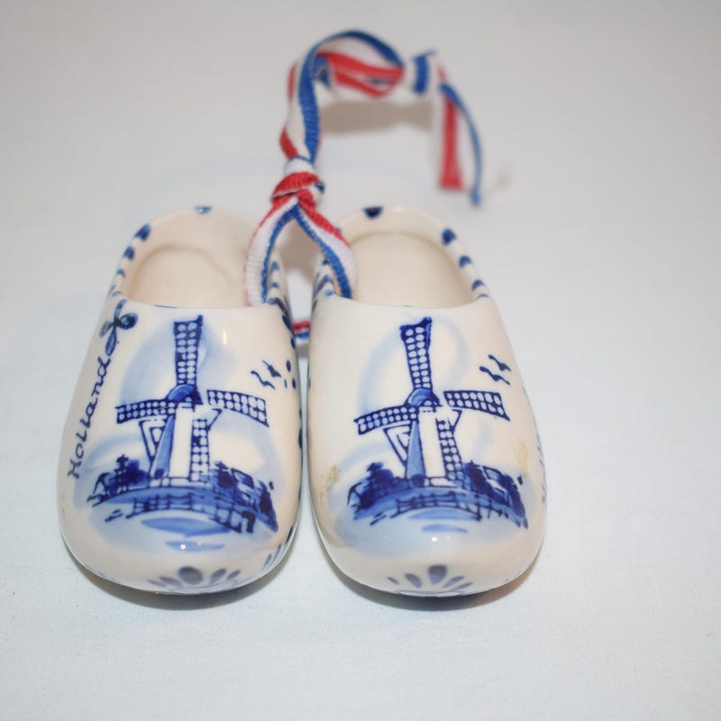 Delft Shoe - Etsy
