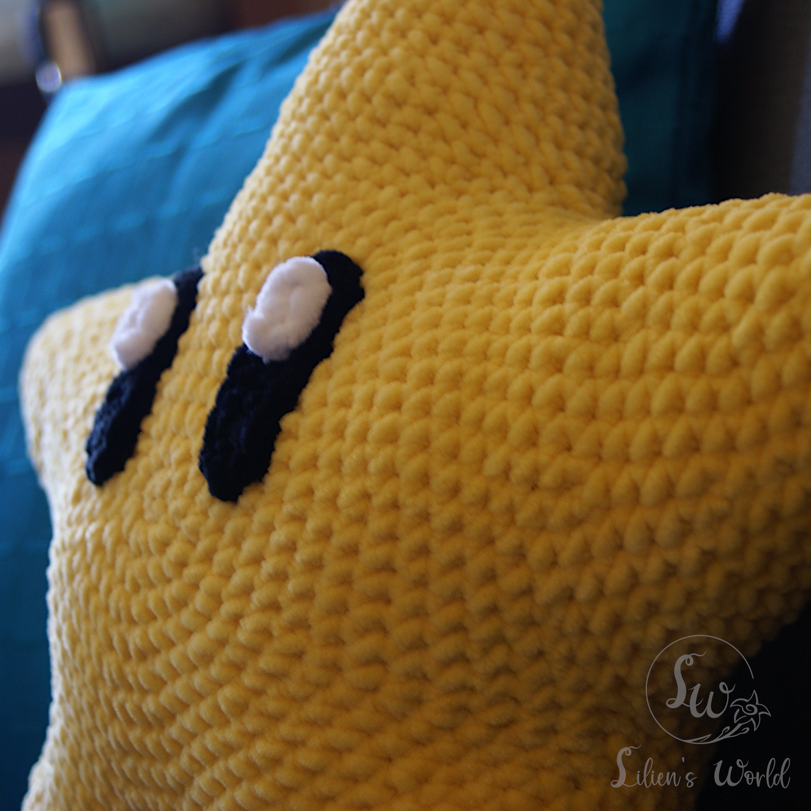 Video Game Star Pillow Crochet Pattern - Yellow and Black Crochet Guide ...