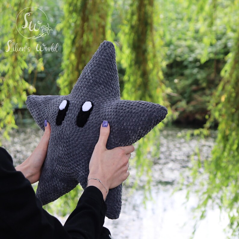 Video Game Star Pillow Crochet Pattern - Yellow and Black Crochet Guide ...