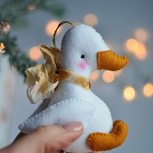 Goose Ornament Sewing Pattern | DIY Felt Plushie, Christmas Decor (PDF ...