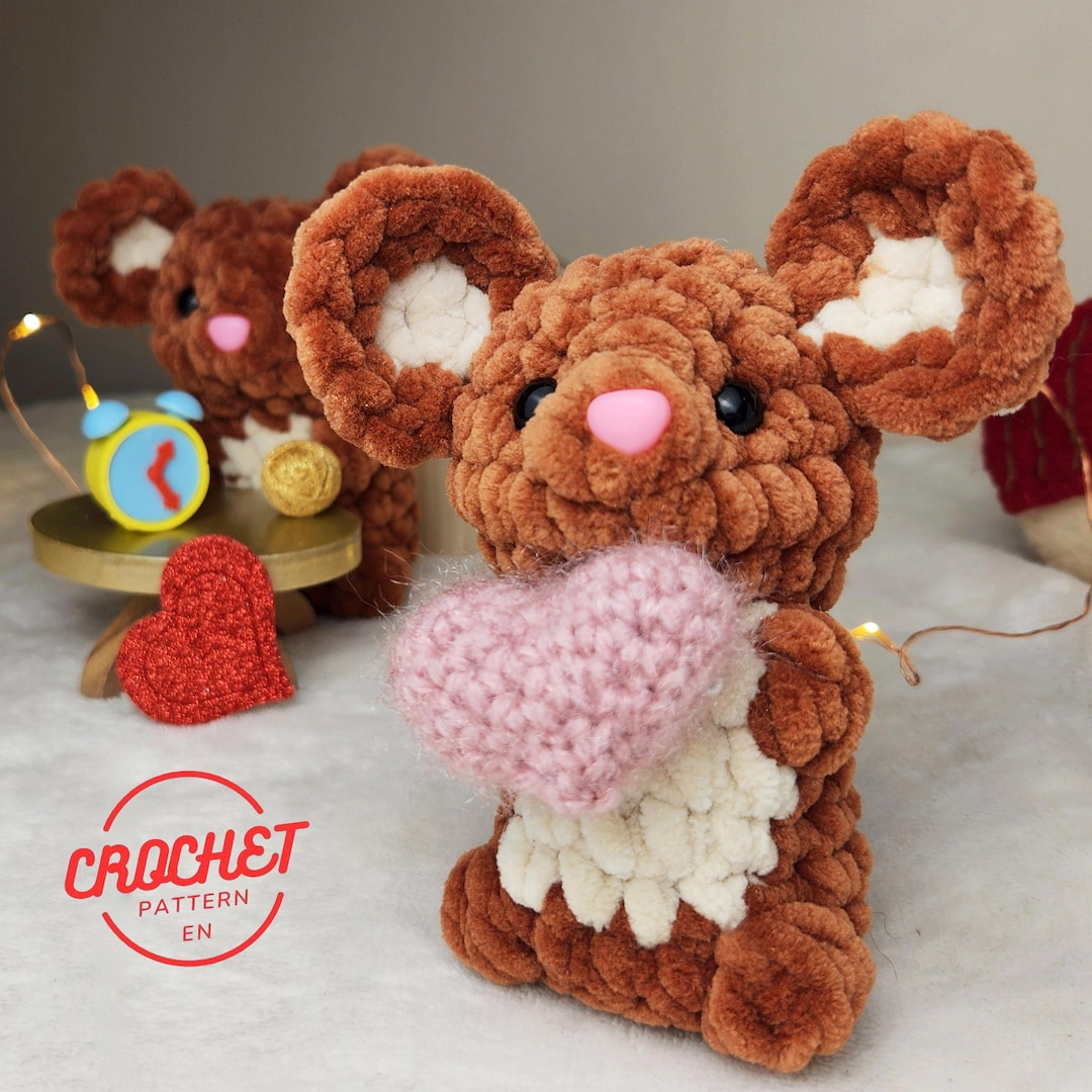 Chunky Mouse Amigurumi Pattern - Low Sew Crochet Mouse Toy With Bonus ...