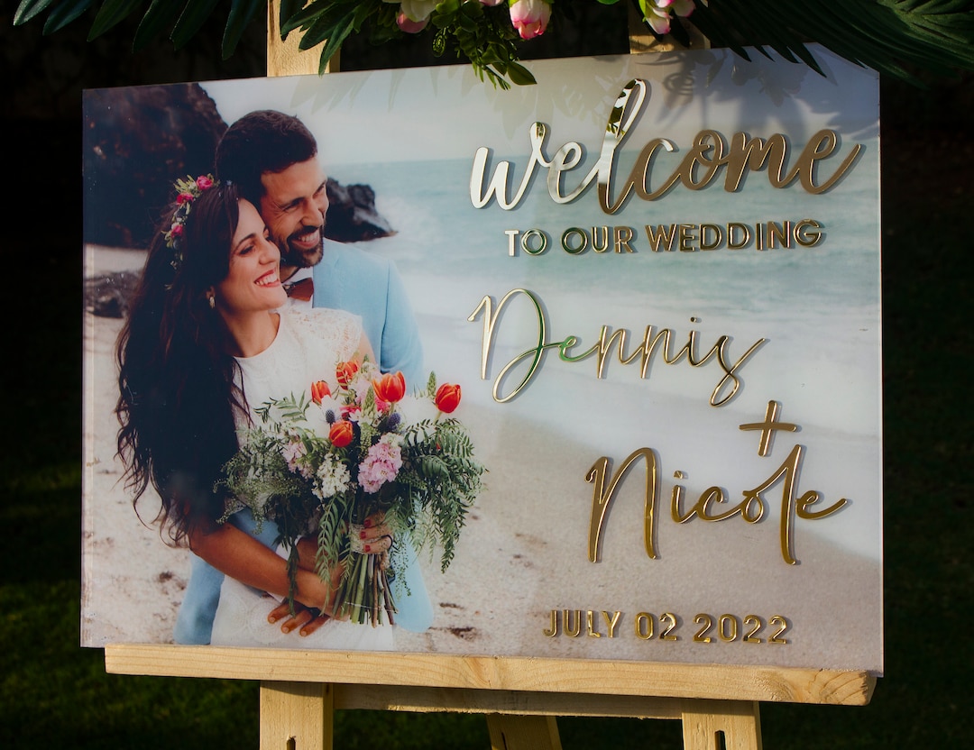 Custom Acrylic Wedding Welcome Sign: 3D Gold Lettering - Etsy