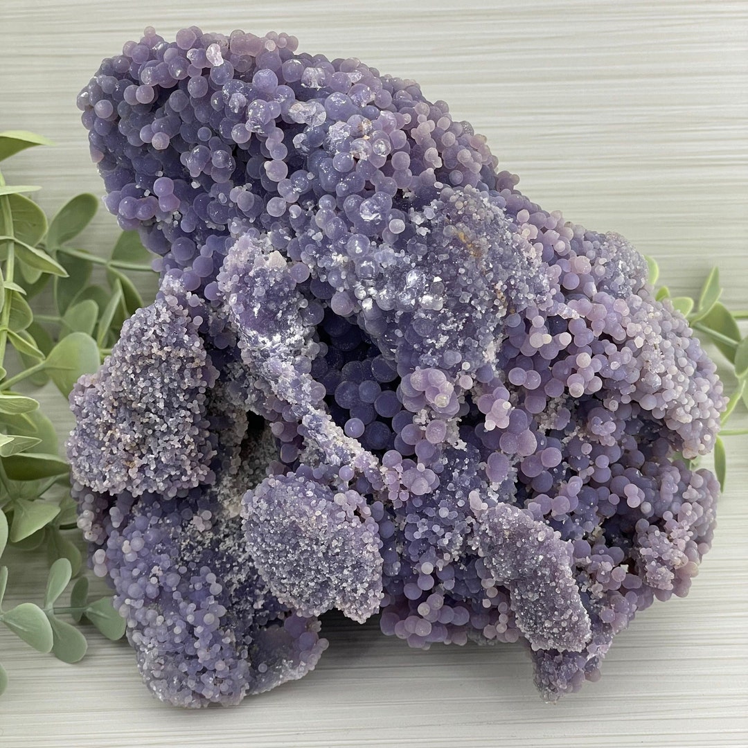 Grape Agate Crystal Specimen indonesia. Rocks, Geodes, Gemstones ...