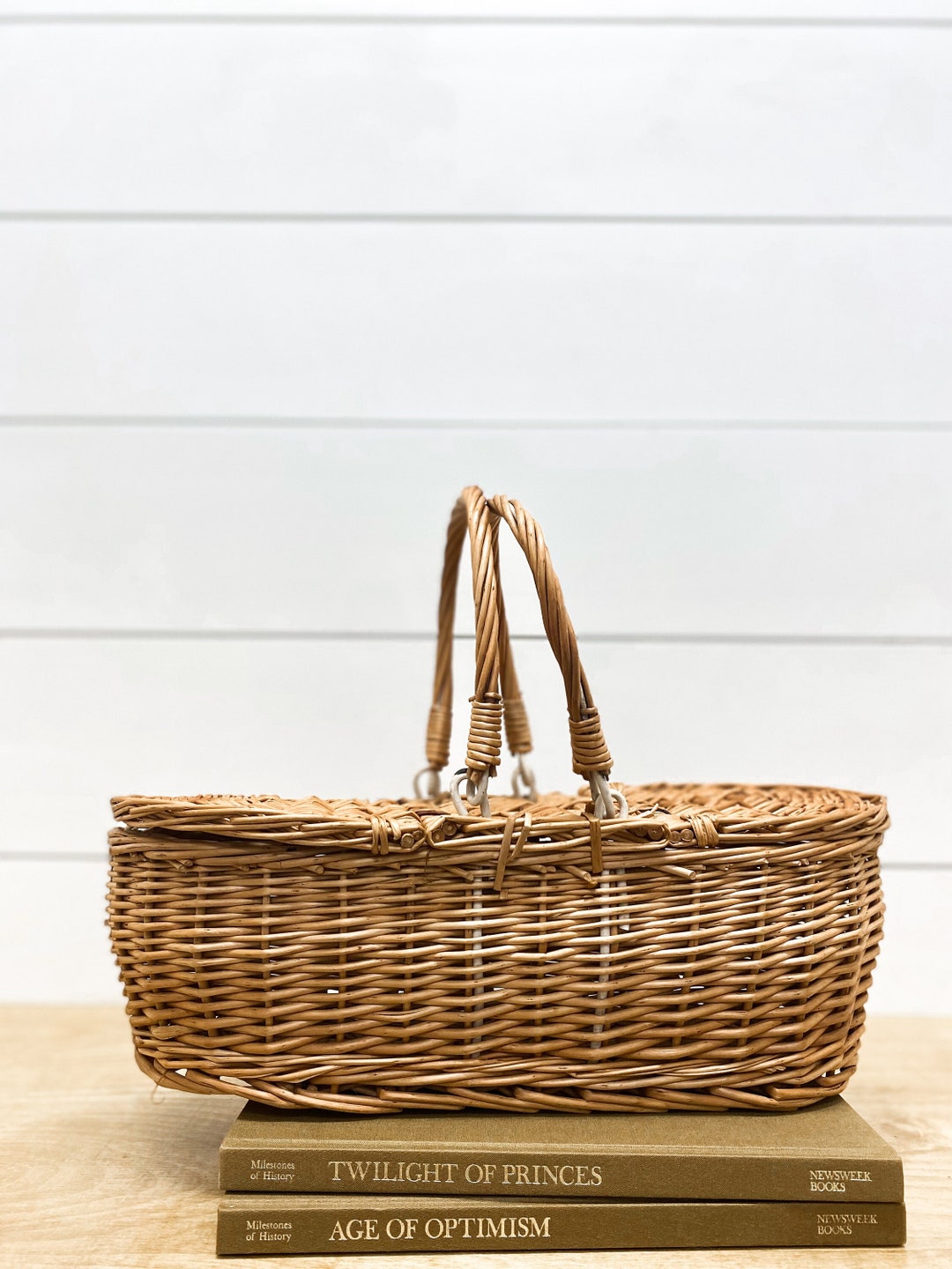 Vintage Picnic Basket With Two-sided Lid and Handles / Wheat Tones ...