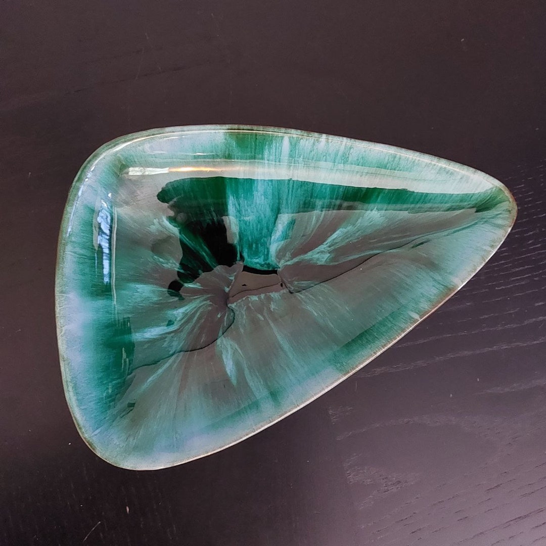 Canadian Blue Mountain Pottery Triangle Shaped Large Dish - Etsy