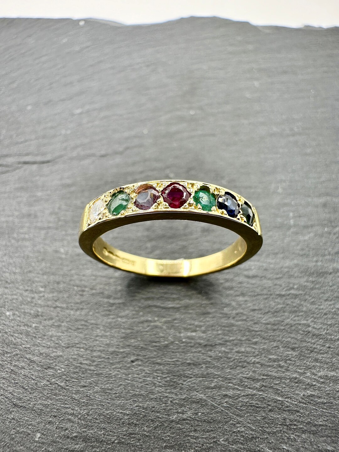 18ct / 18K Pre-loved Acrostic Solid Gold Ring That Spells “deareast ...