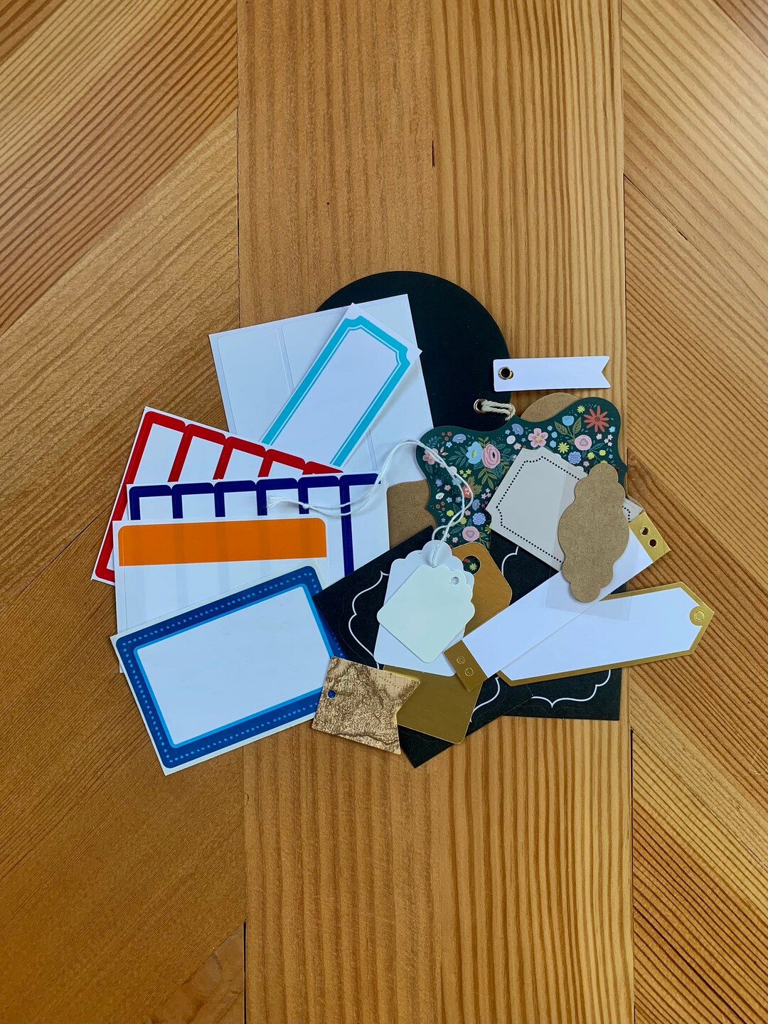 What's Inside?- Labels and Tags Bundle - Etsy