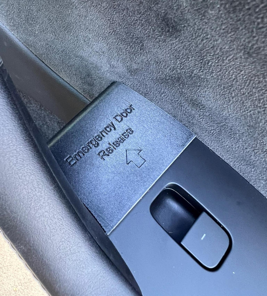 Tesla Model Y / Model 3 Emergency Door Latch Cover (passenger Door Only ...