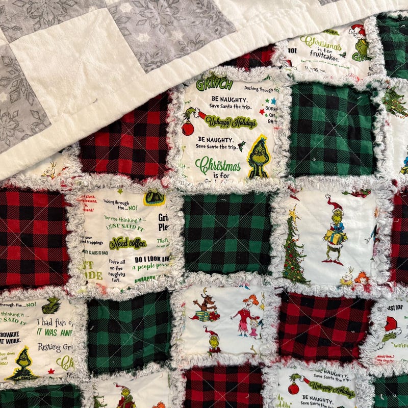Grinch Quilt Kit - Etsy