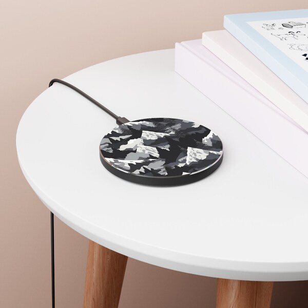 Wireless Charger Anime - Etsy