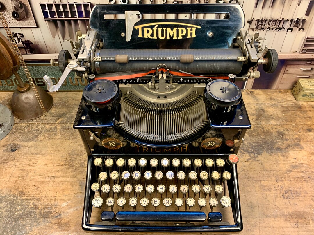 Vintage Antique Triumph Standard 10 Typewriter in 2-star Condition - Etsy