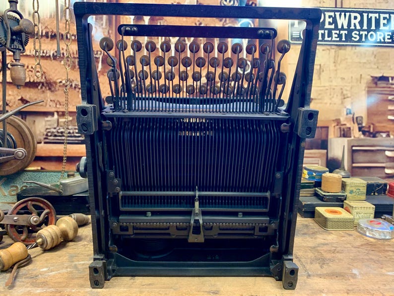 Vintage Antique Imperial Model 50" War-finish- Typewriter in 2-star ...