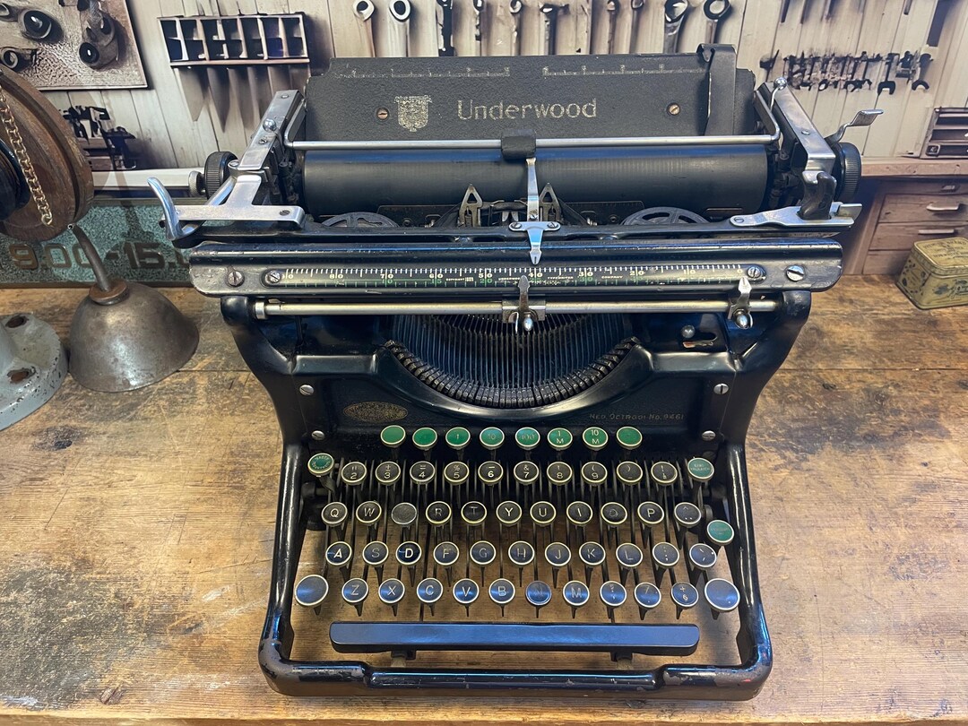 Underwood Typewriter in 3-star Condition, Functional Antique Typing ...