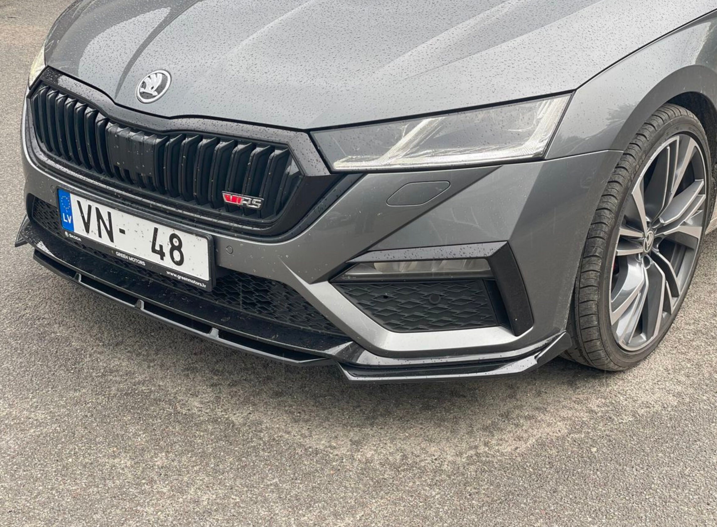 Octavia vrs front splitter store