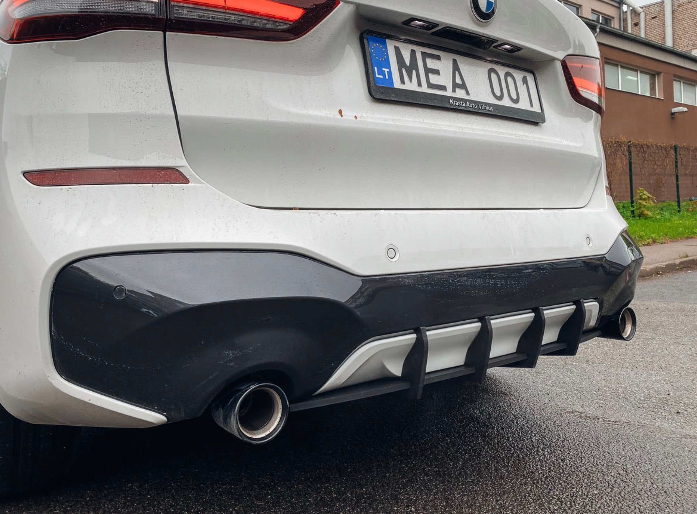 For BMW X1 M Sport F48 LCI Rear Bumper Diffuser With Fins Upgrade ...