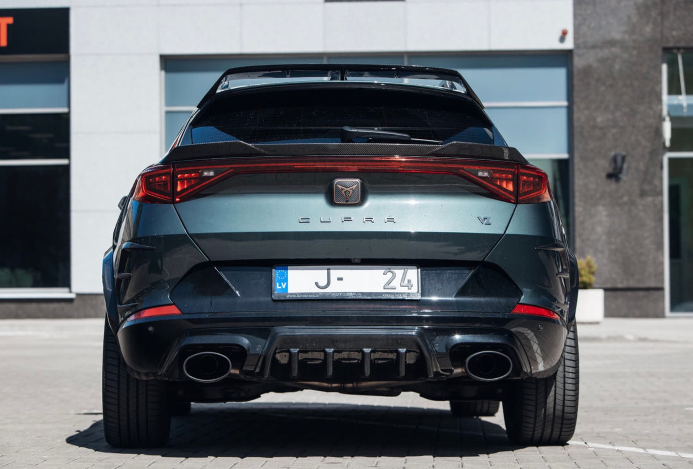 For Cupra Formentor Luxury Design Rear Bumper Agressive Diffuser ABS ...