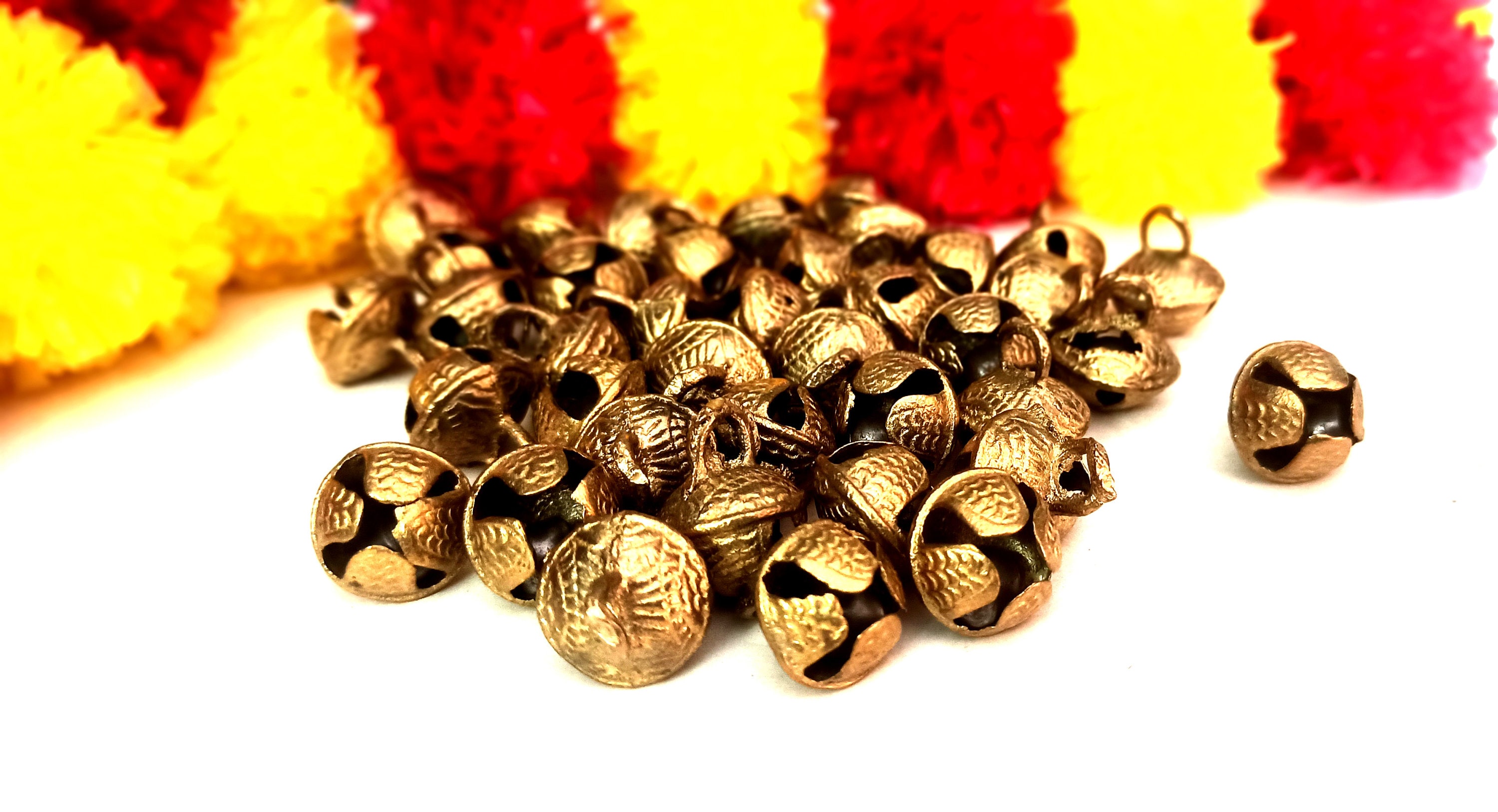 Loose Ghungroo Indian Brass Bells, 2 Cm Gold Jingle Bells, Perfect for ...