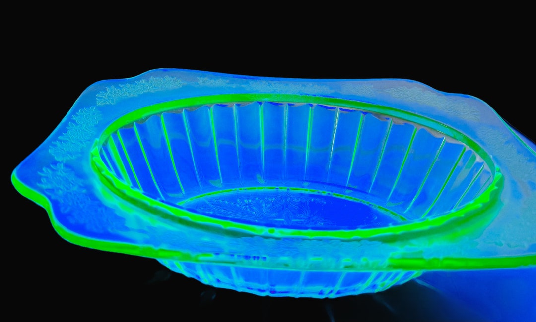 Collectible Rare Vintage Uranium Vaseline Green Jeannette Glass Co ...